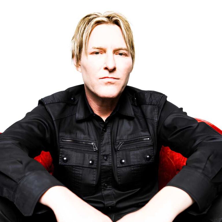 Tyler Bates Marilyn Manson: fine collaborazione live - BACKdigit Magazine